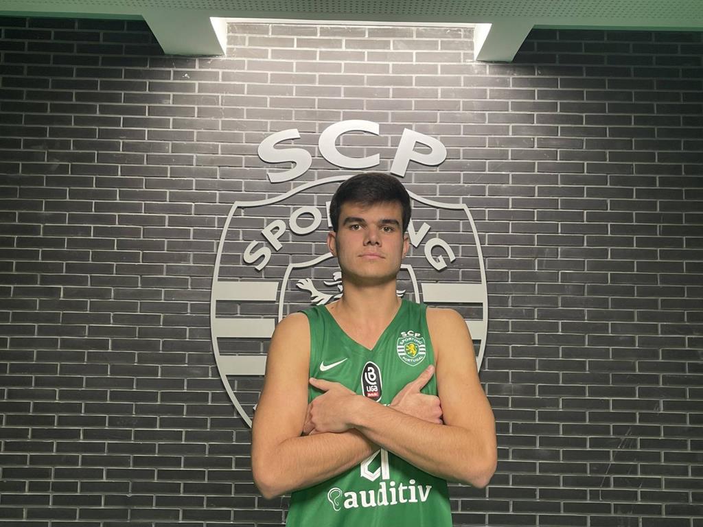 Basquetebol. Sporting recupera extremo português - Renascença